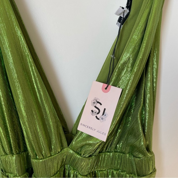 Sincerly Jules | Dresses | Sincerely Jules Green Metallic Cocktail ...